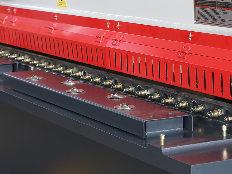 CNC Swing Beam Shearing Machine - DurmaPress