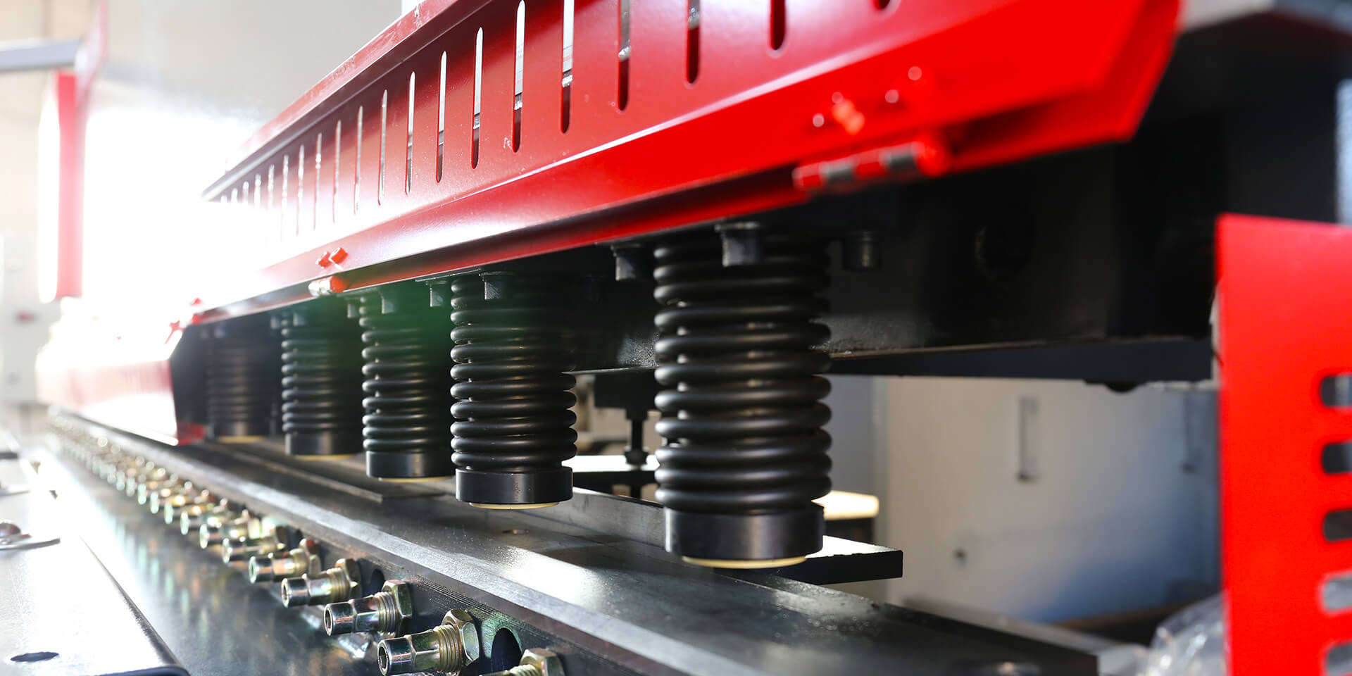 CNC Swing Beam Shearing Machine - DurmaPress